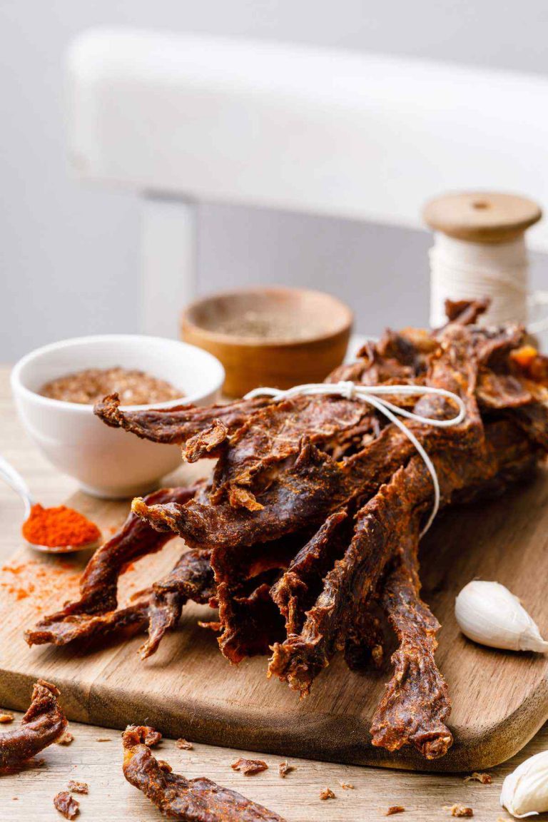 How to Make The Best 5-Ingredient Beef Jerky at Home (Try This ...