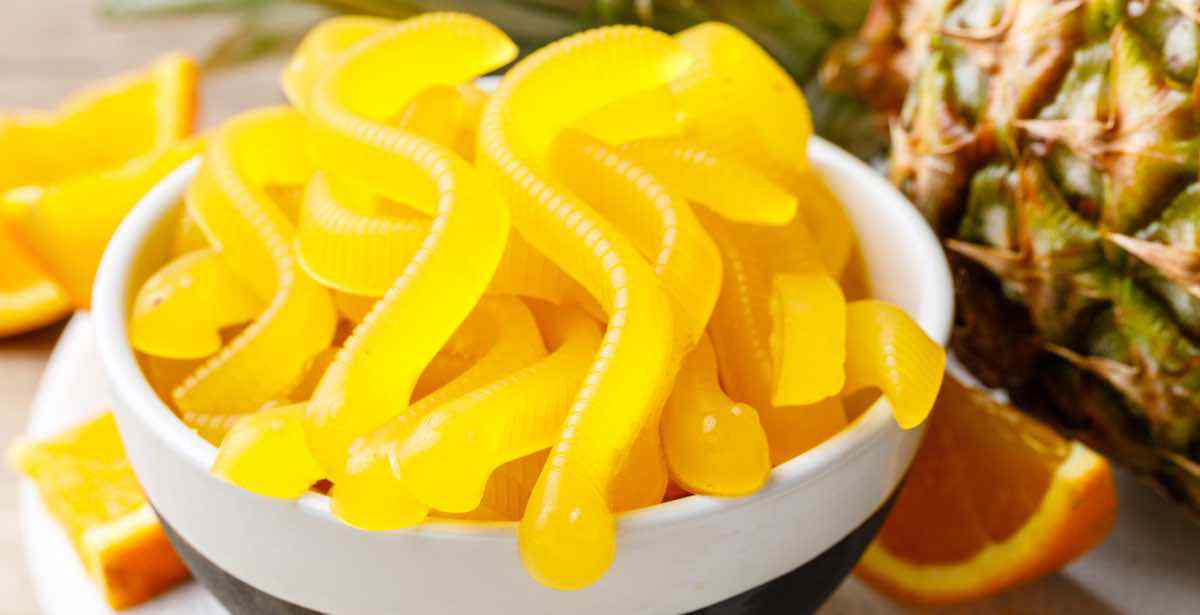 Must-try 4-Ingredient Pineapple Fruit Snacks (Yum!) - Healthy Substitute
