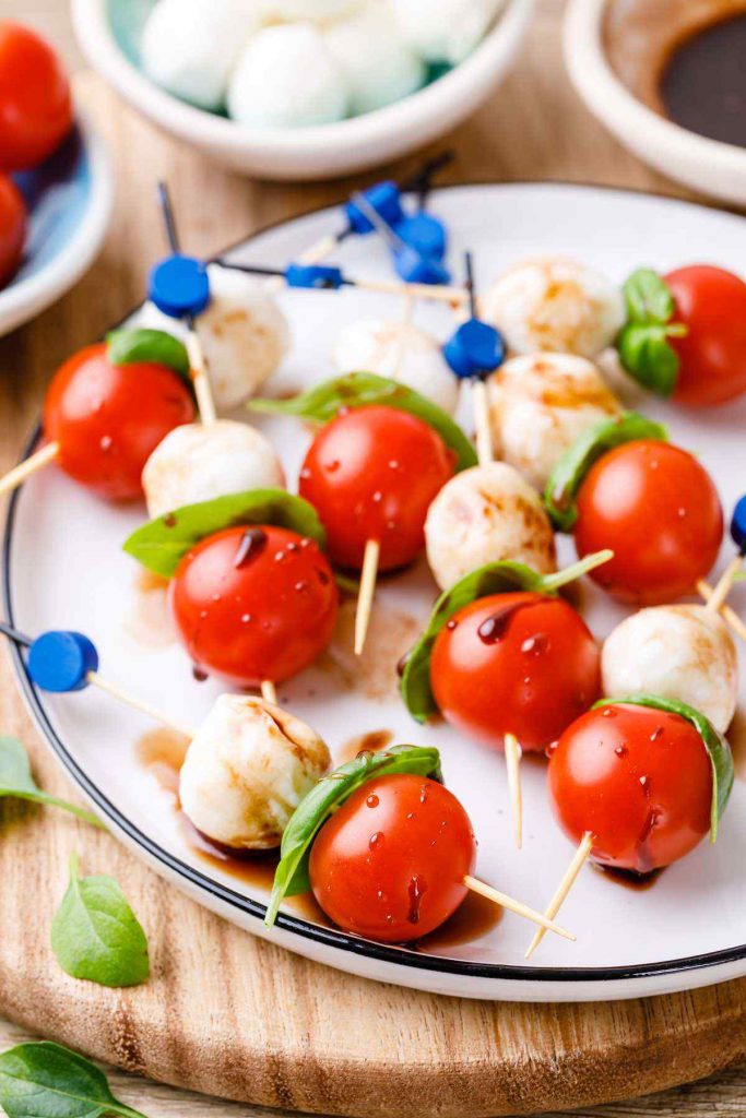 4-Ingredient Caprese Salad Bites (Easy Recipe) - Healthy Substitute