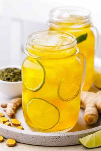 The Best Turmeric Iced Tea (5-Ingredient Recipe) - Healthy Substitute