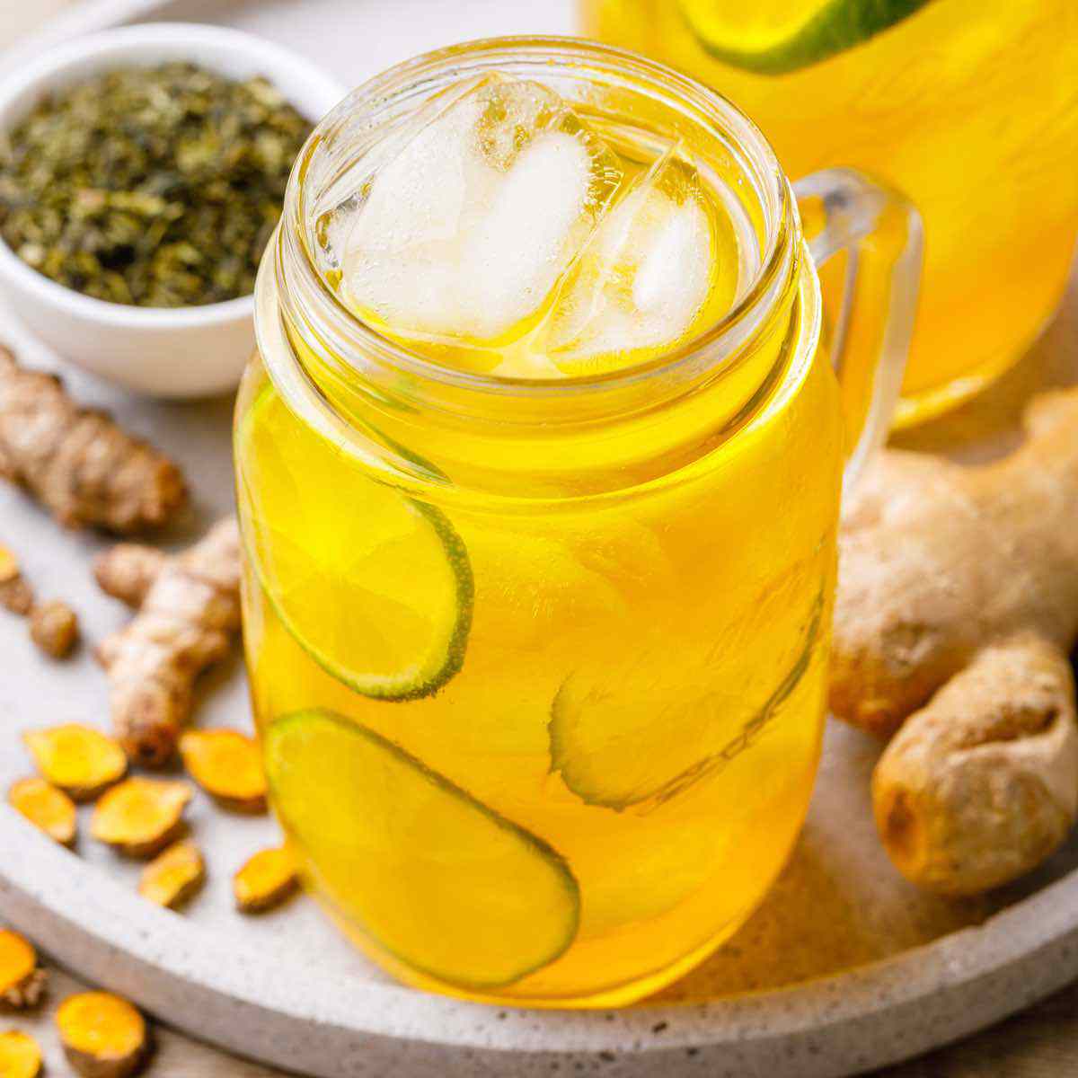 The Best Turmeric Iced Tea (5-Ingredient Recipe) - Healthy Substitute